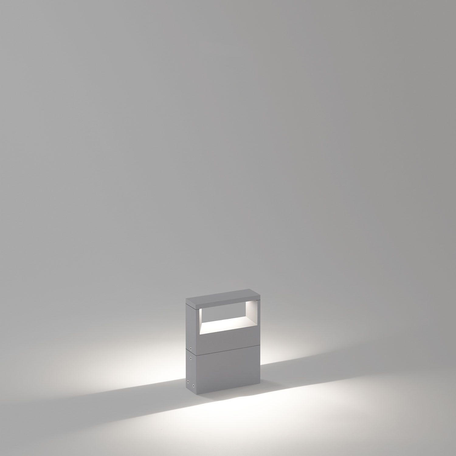 WALKER II LED bollard light By Delta Light