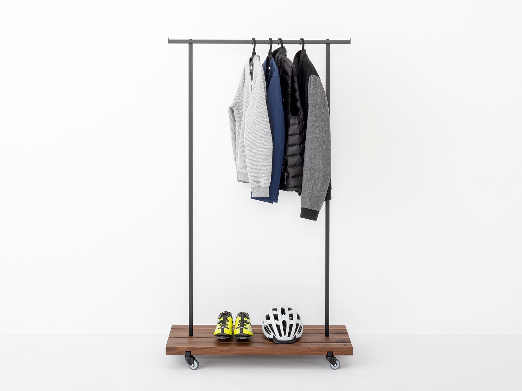 WALNUT CLOTHES RACK #01 Hallway unit By weld & co