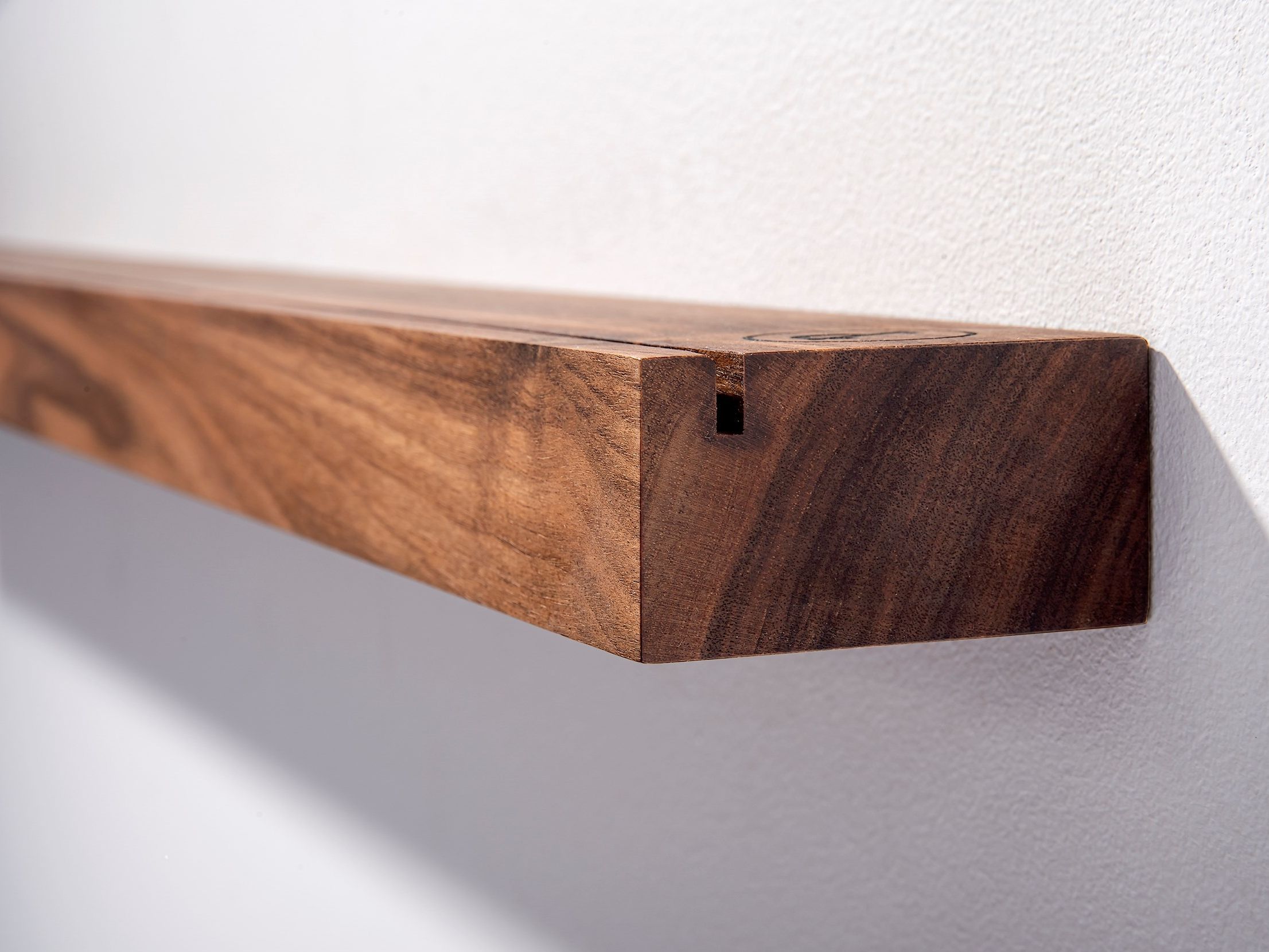WALNUT PICTURE LEDGE #02 Wall shelf By weld & co