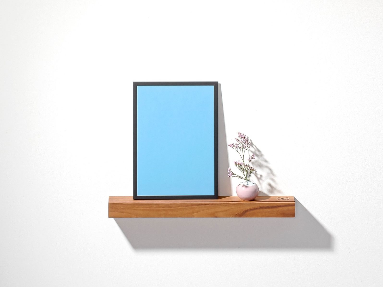 WALNUT PICTURE LEDGE #02 Wall shelf By Weld & co