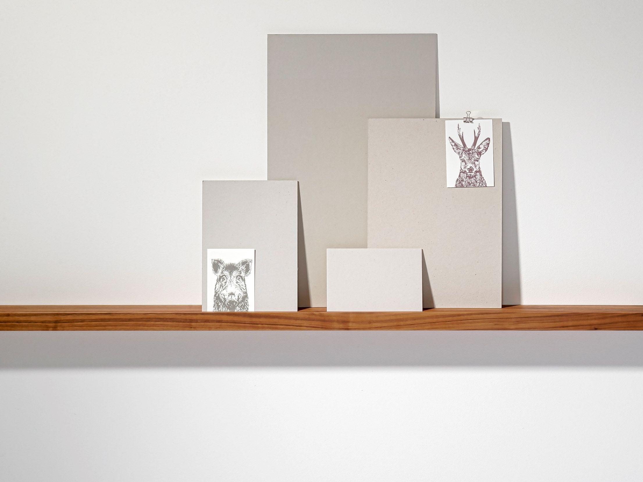 WALNUT PICTURE LEDGE #02 Wall shelf By Weld & co