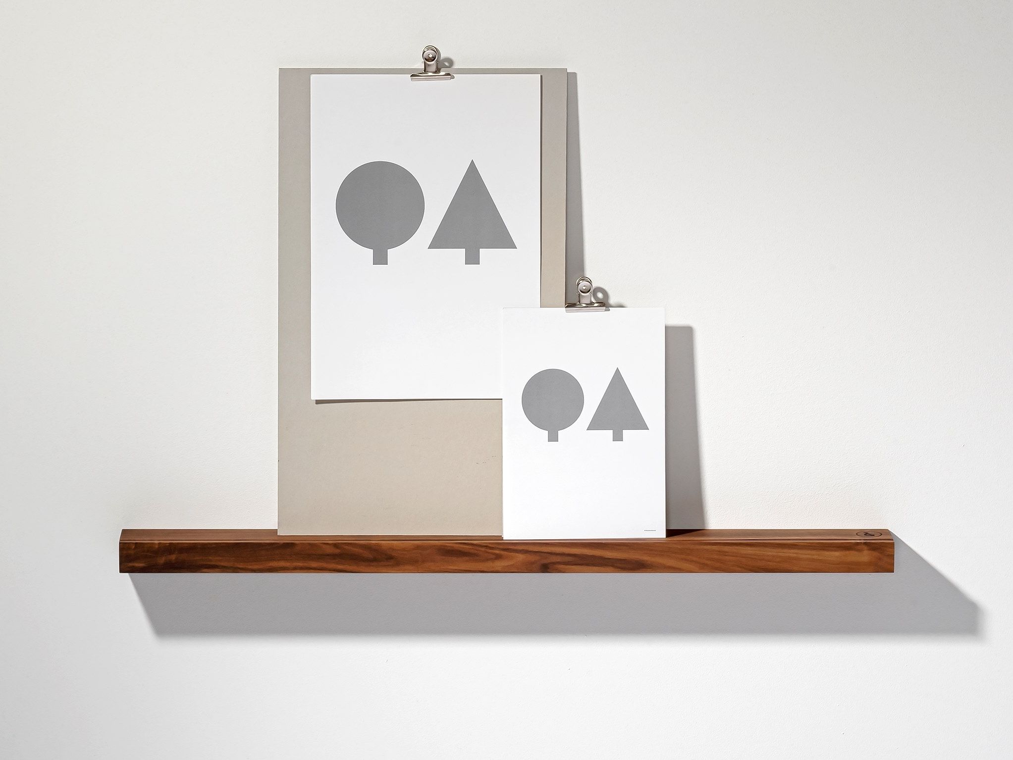 WALNUT PICTURE LEDGE #02 Wall shelf By Weld & co