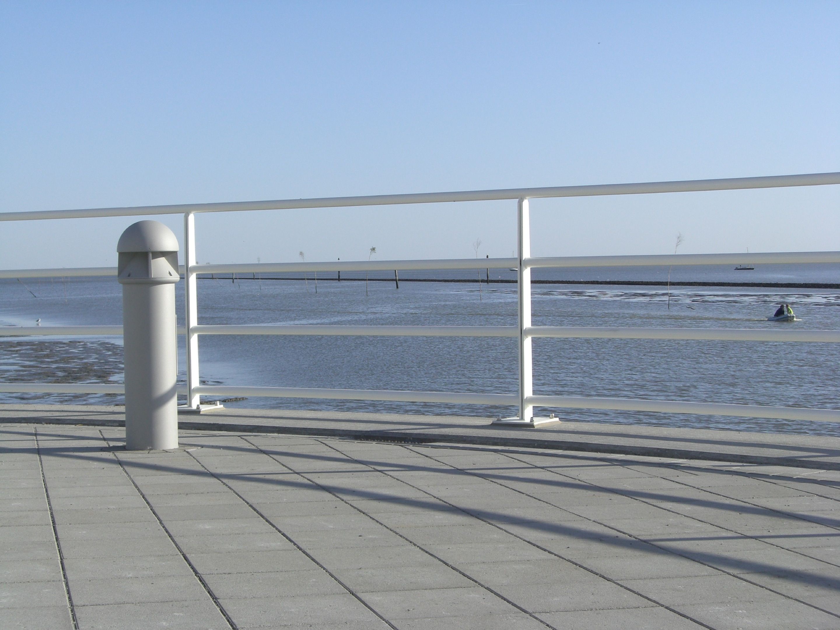 WATERFRONT bollard light By Louis Poulsen