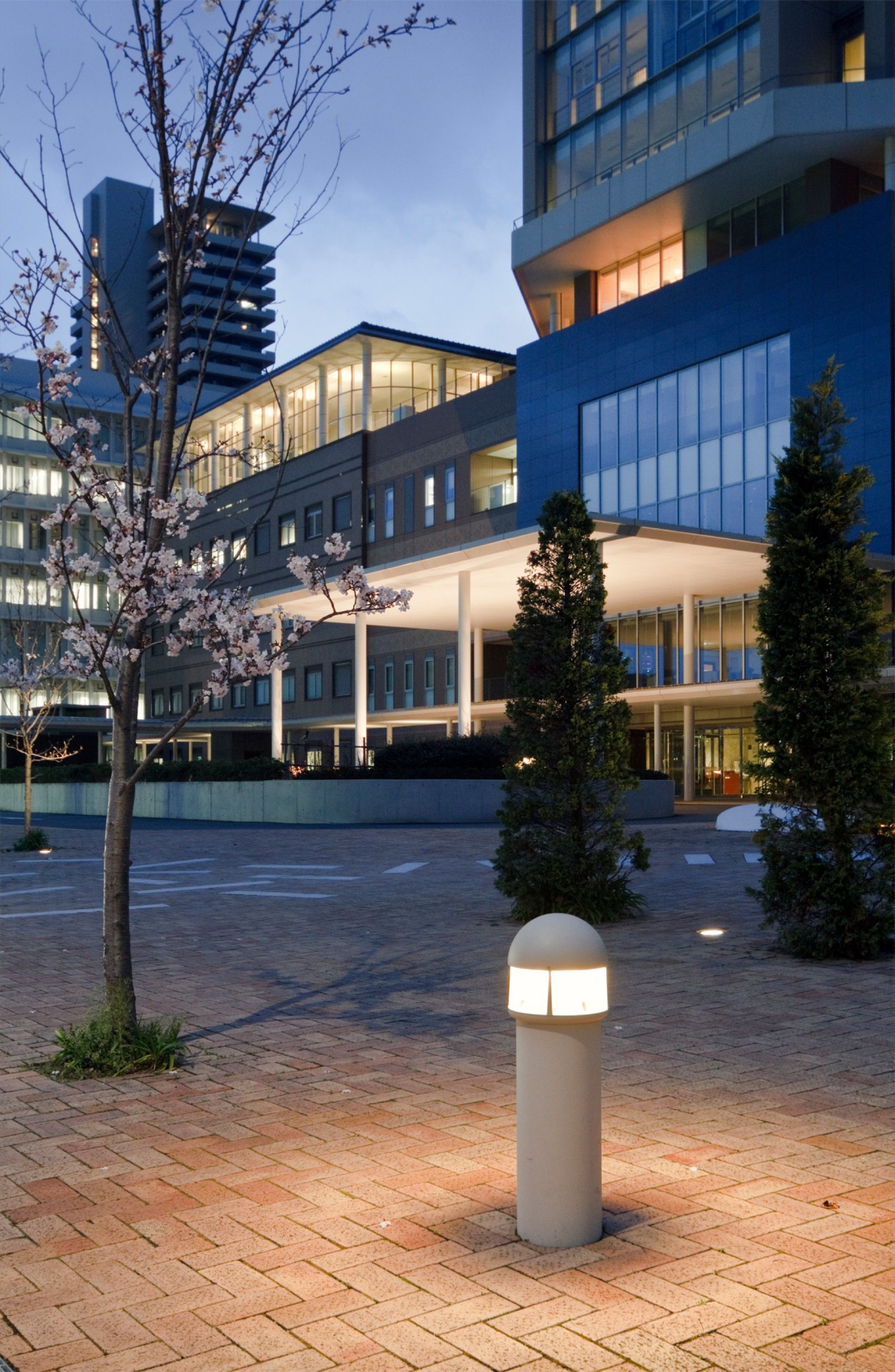 WATERFRONT bollard light By Louis Poulsen