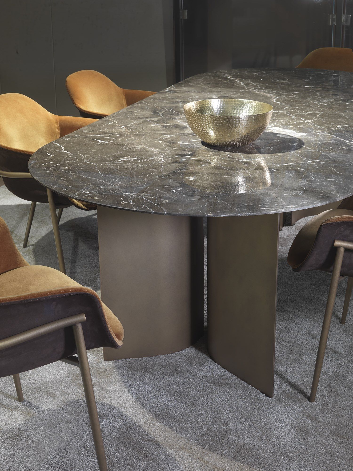 WAVE Oval marble table By Marelli | design Luca Erba