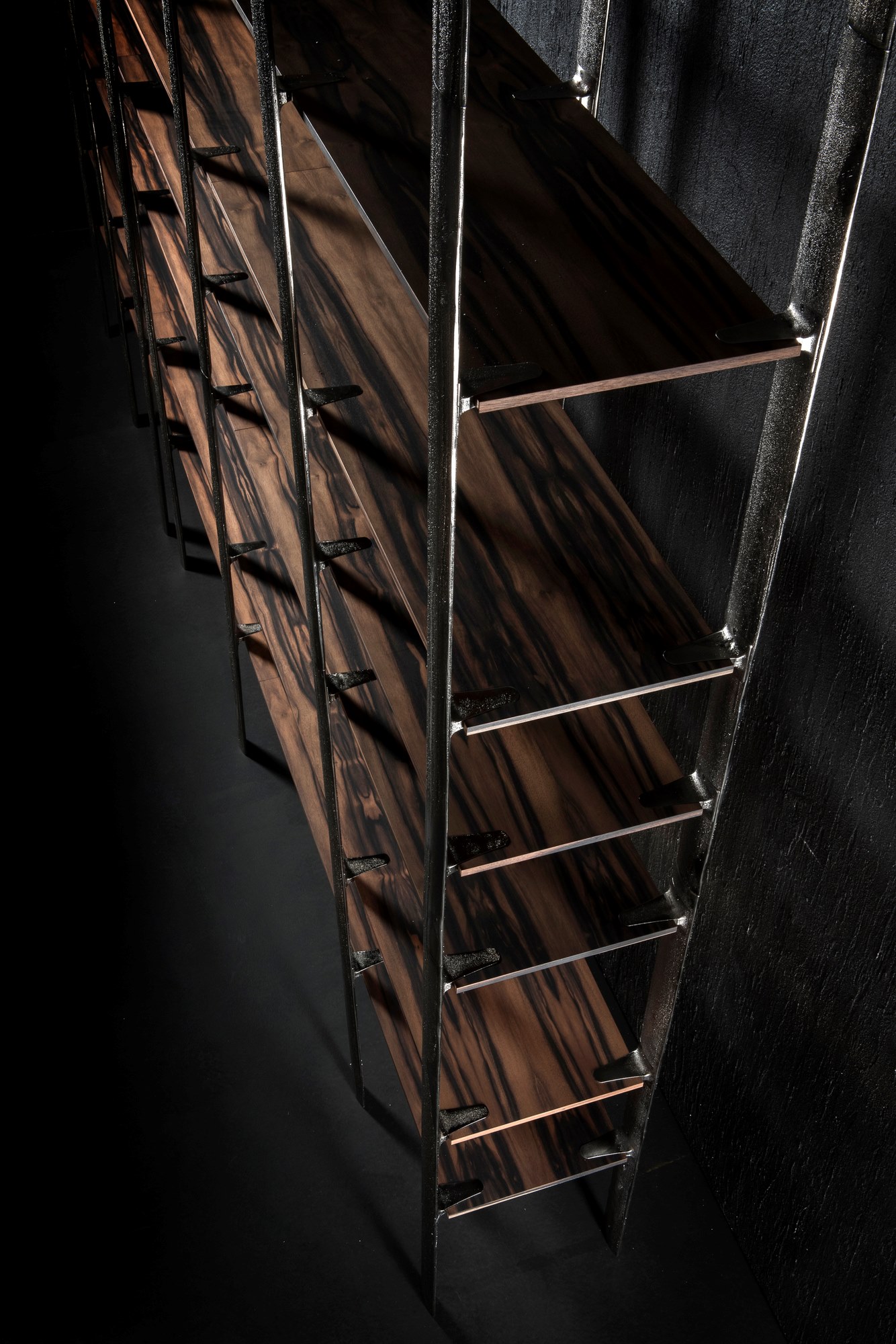 WEB 书柜 By Henge | design Massimo Castagna