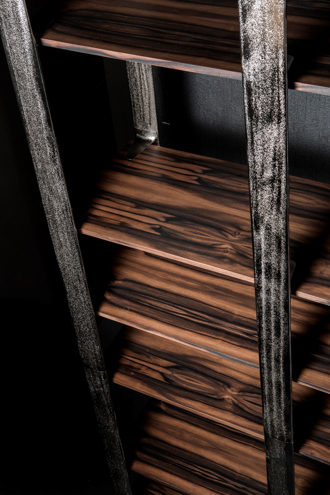 WEB 书柜 By Henge | design Massimo Castagna