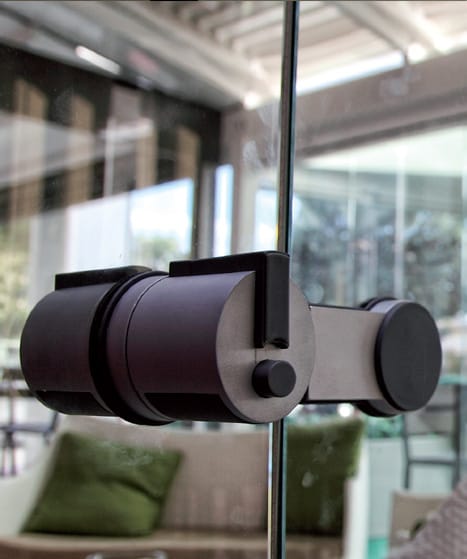 Sliding glass and aluminium glass facade WEESE By DOMAL