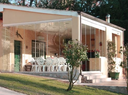 Sliding glass and aluminium glass facade WEESE By DOMAL