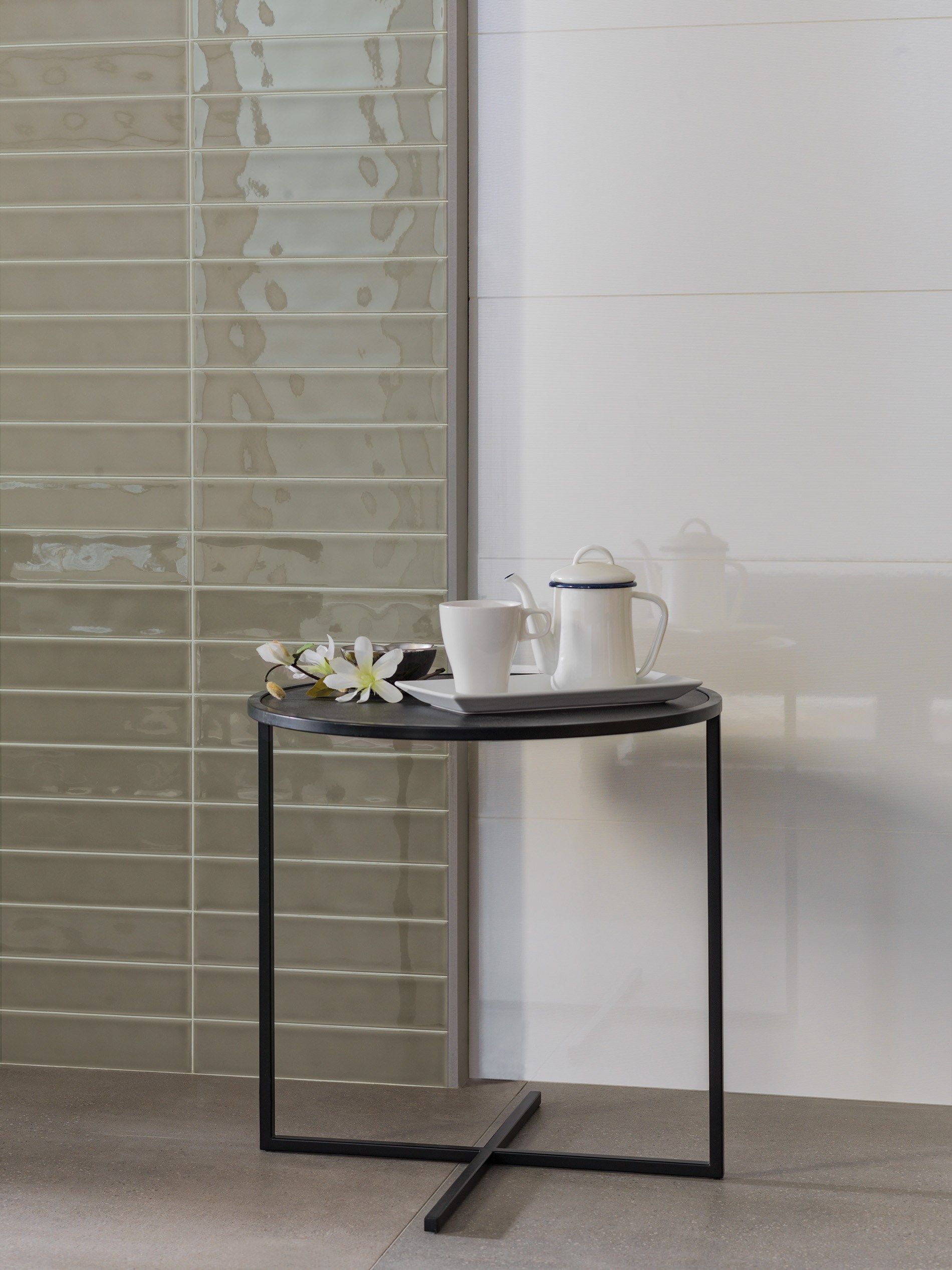 Revêtement mural en céramique MALAGA GREY Collection WHITE & COLORS By Porcelanosa