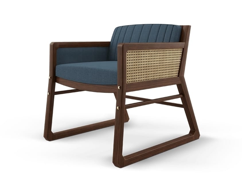 Sled base easy chair with armrests WILLIAM By Wood Tailors Club