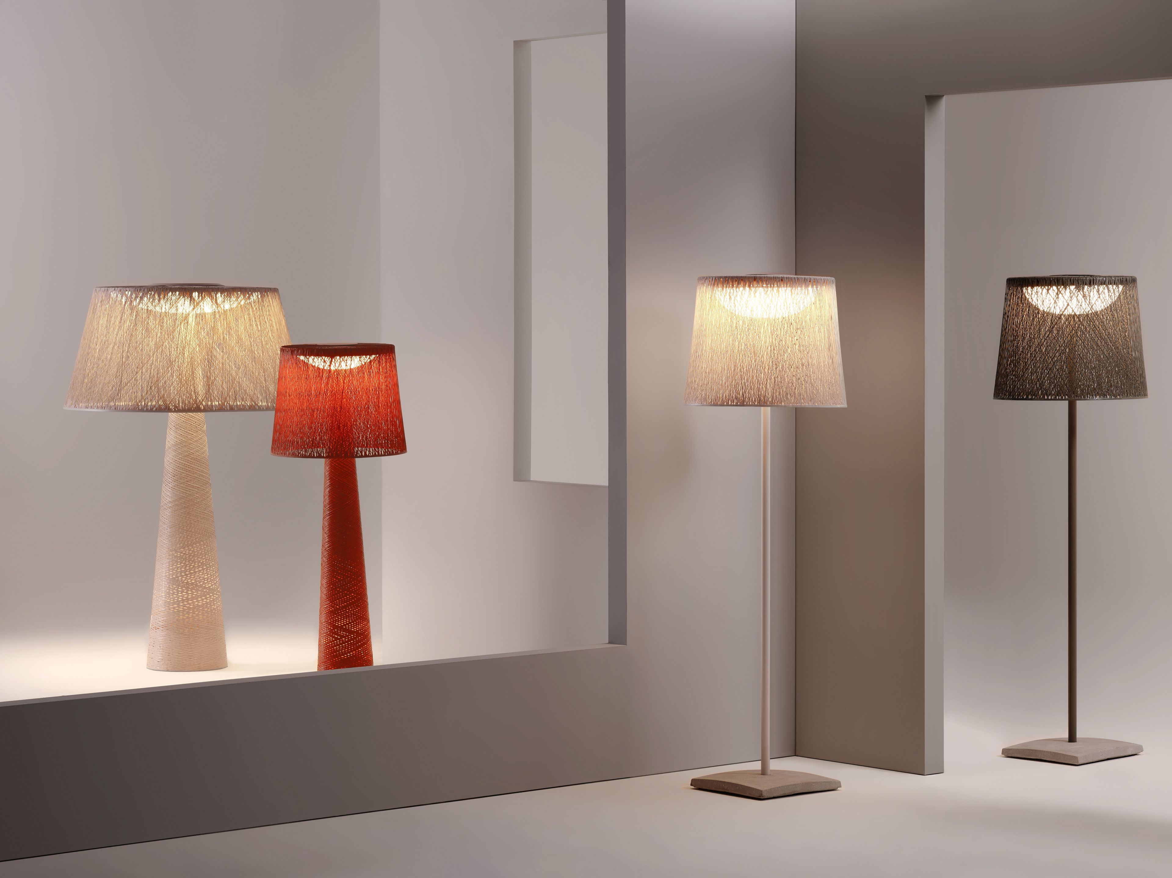 WIND 4057 Floor lamp By Vibia