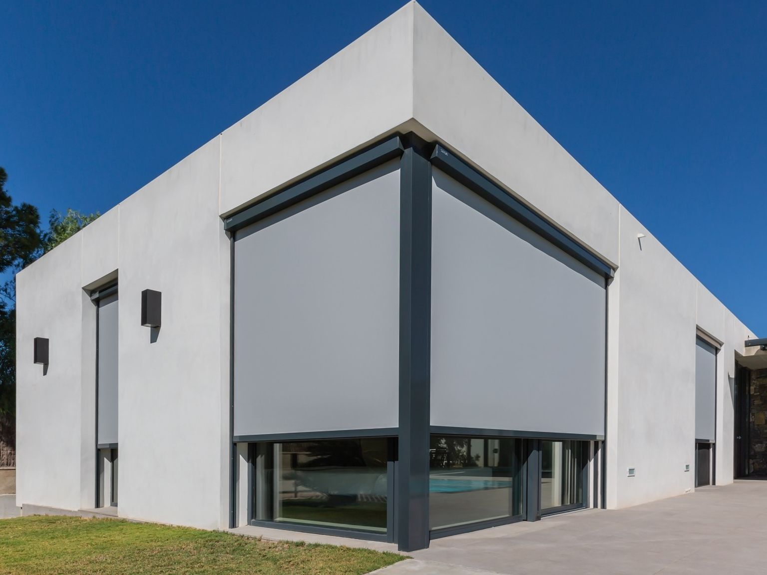 WIND SCREEN Awning By Saxun