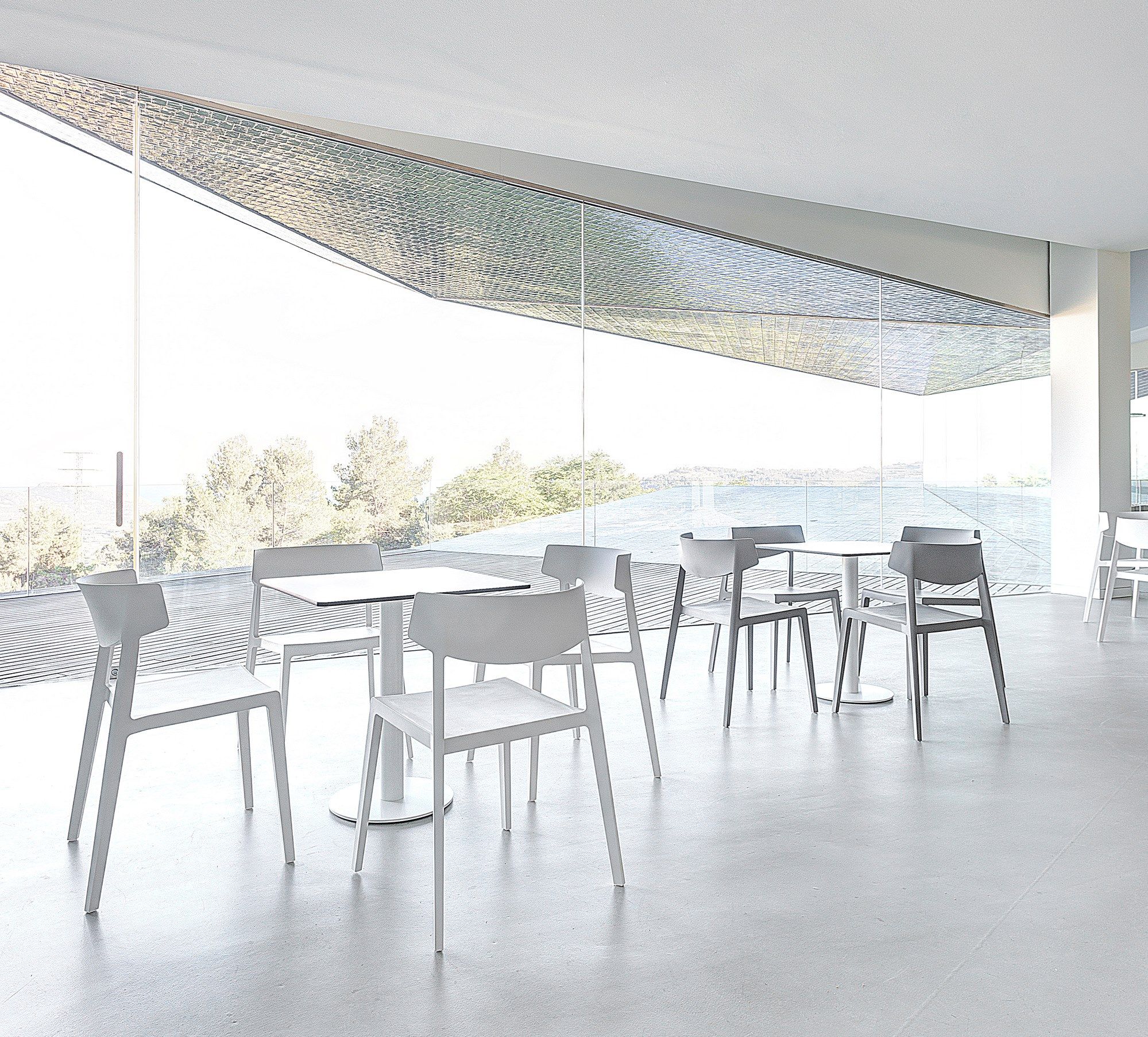 WING Stackable polypropylene chair By ACTIU | design Ramos&Bassols