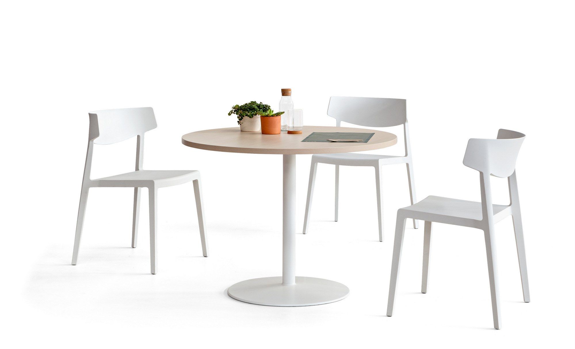 WING Stackable polypropylene chair By ACTIU | design Ramos&Bassols