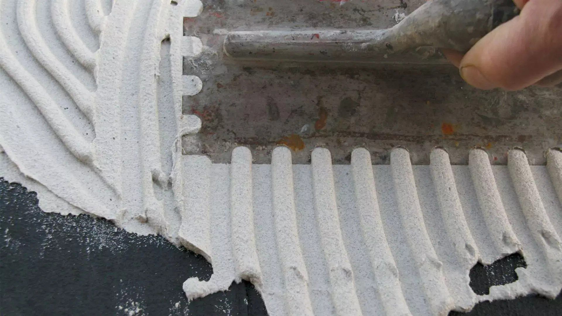 Impermeabilizzante a base di bitumi e polimeri WINGRIP® BITUMINOSO ...