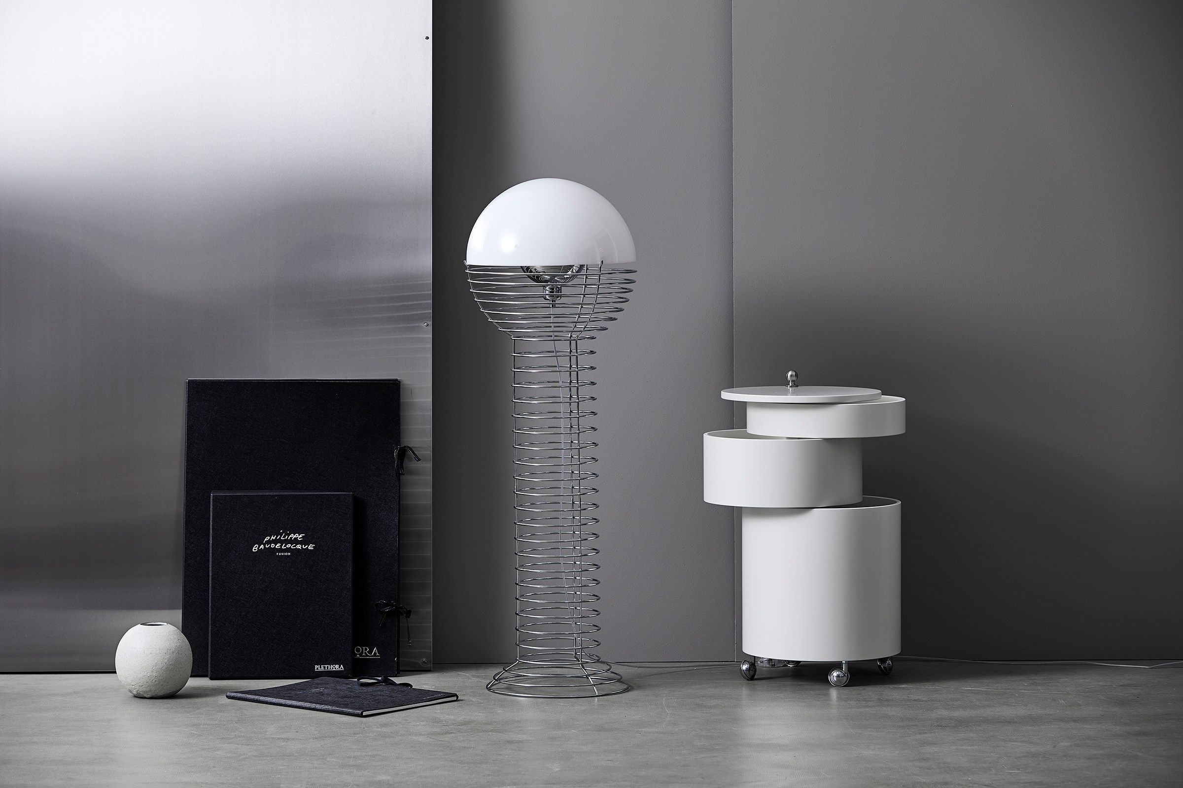 WIRE Steel floor lamp By Verpan