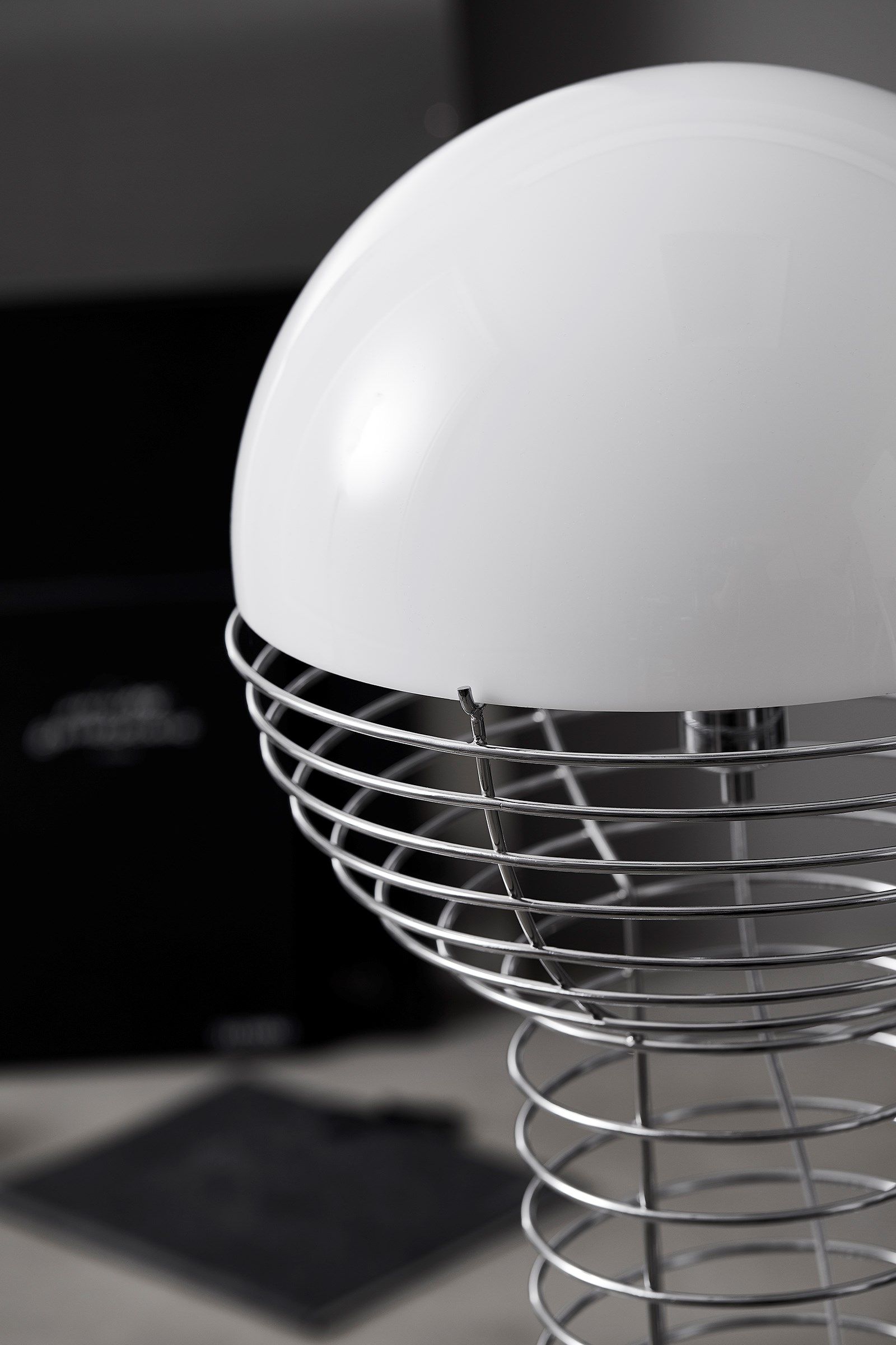 WIRE Steel floor lamp By Verpan