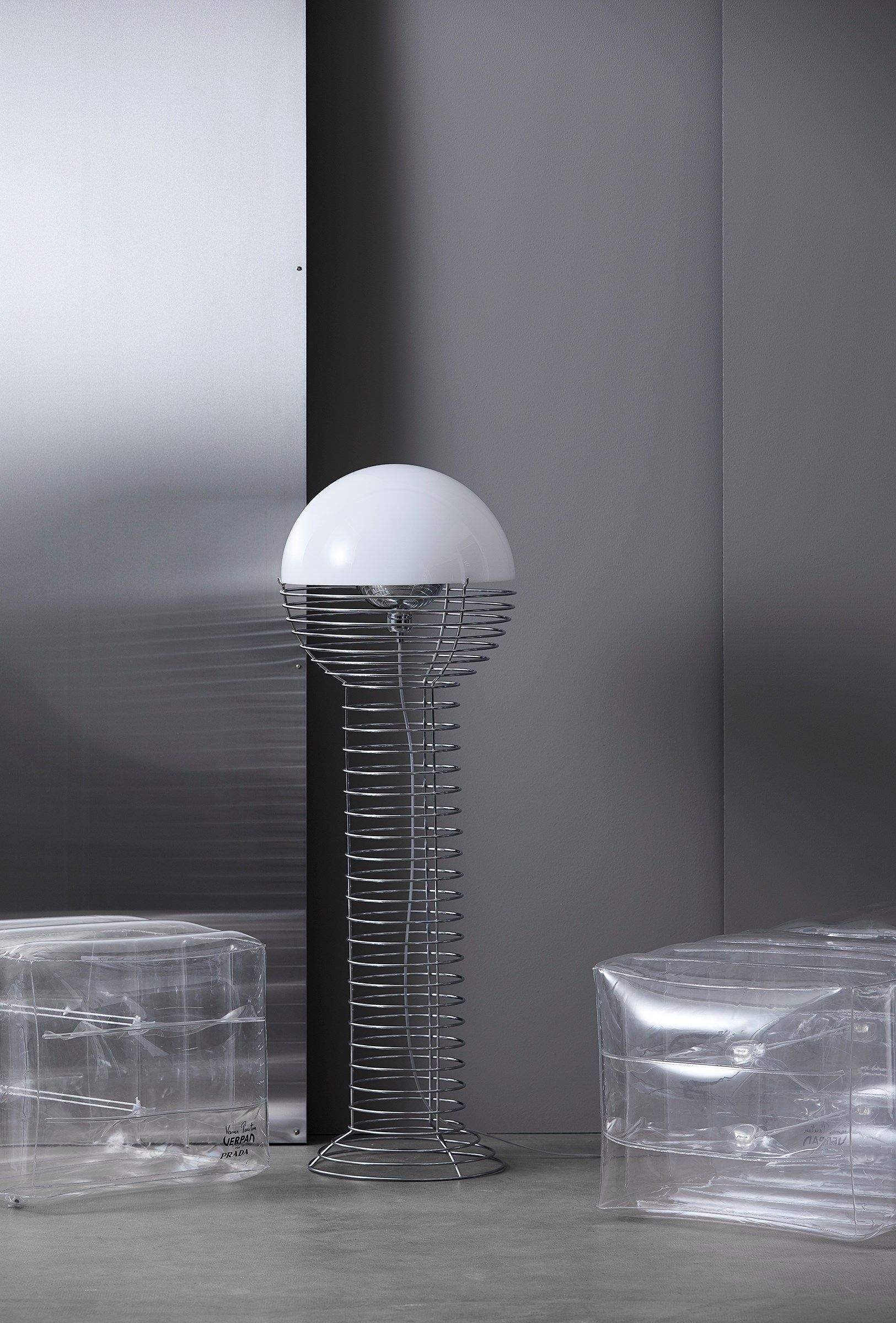 WIRE Steel floor lamp By Verpan