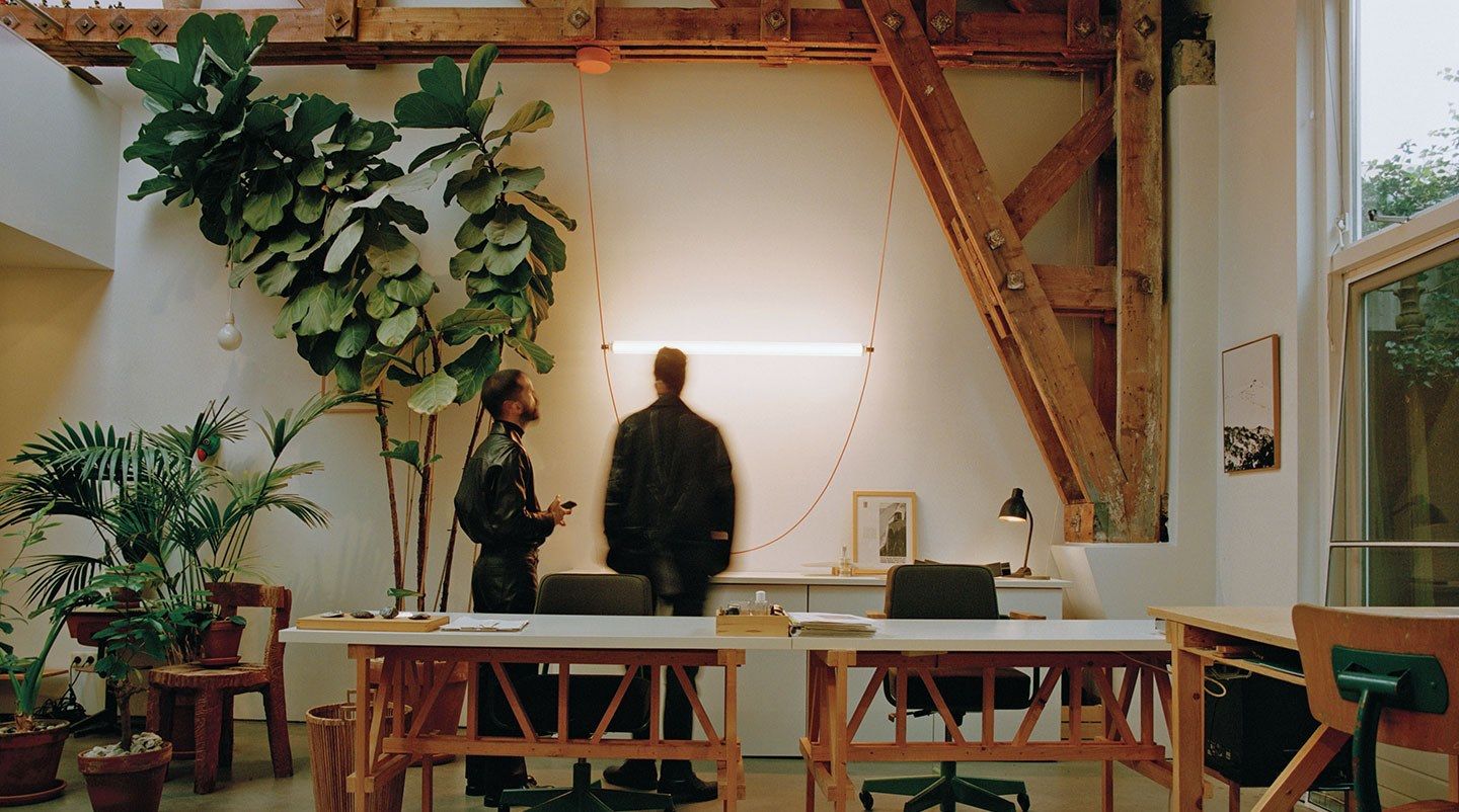 WIRELINE Pendant lamp By Flos | design Formafantasma