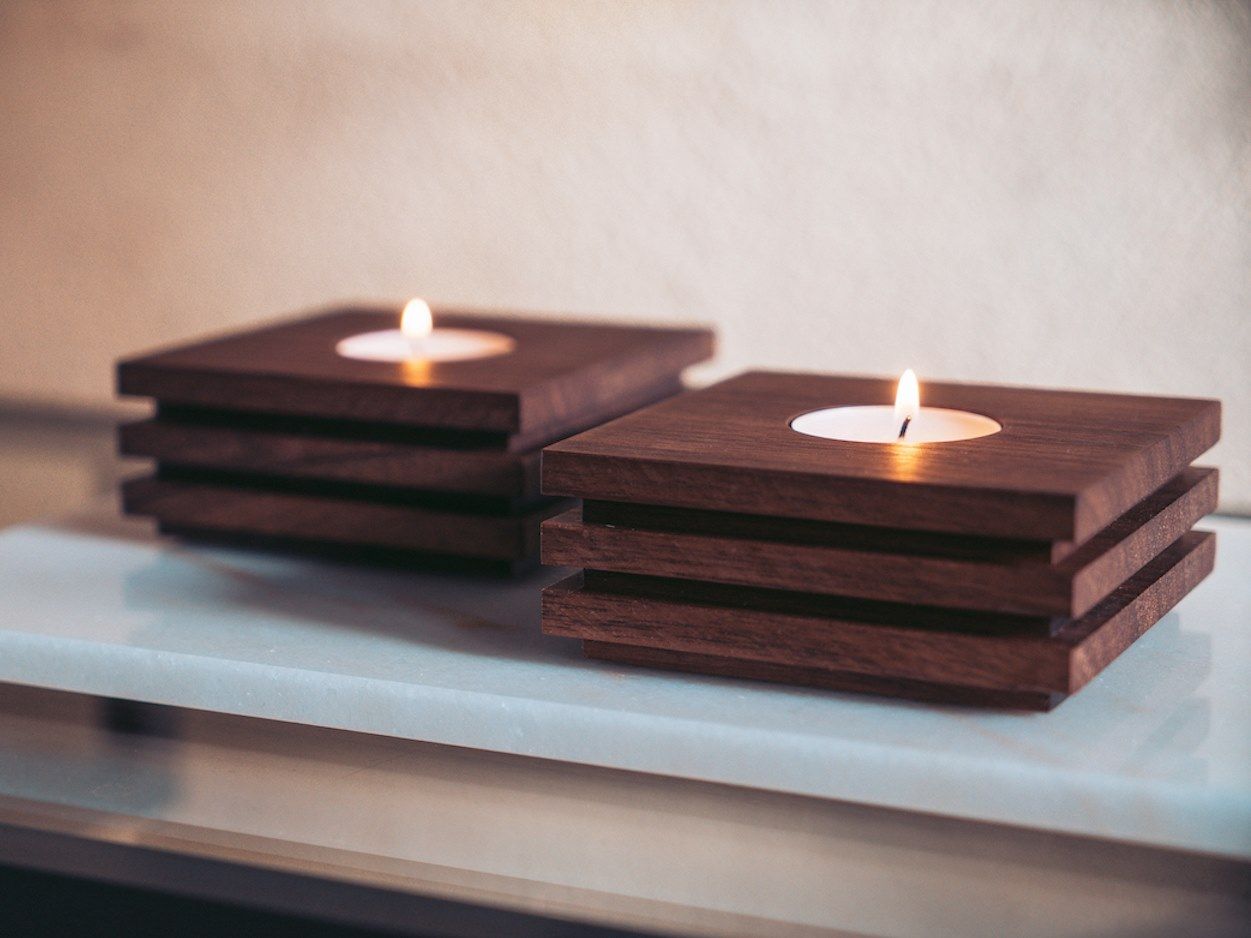 WOODEN LAYERS Candle holder By Deazim
