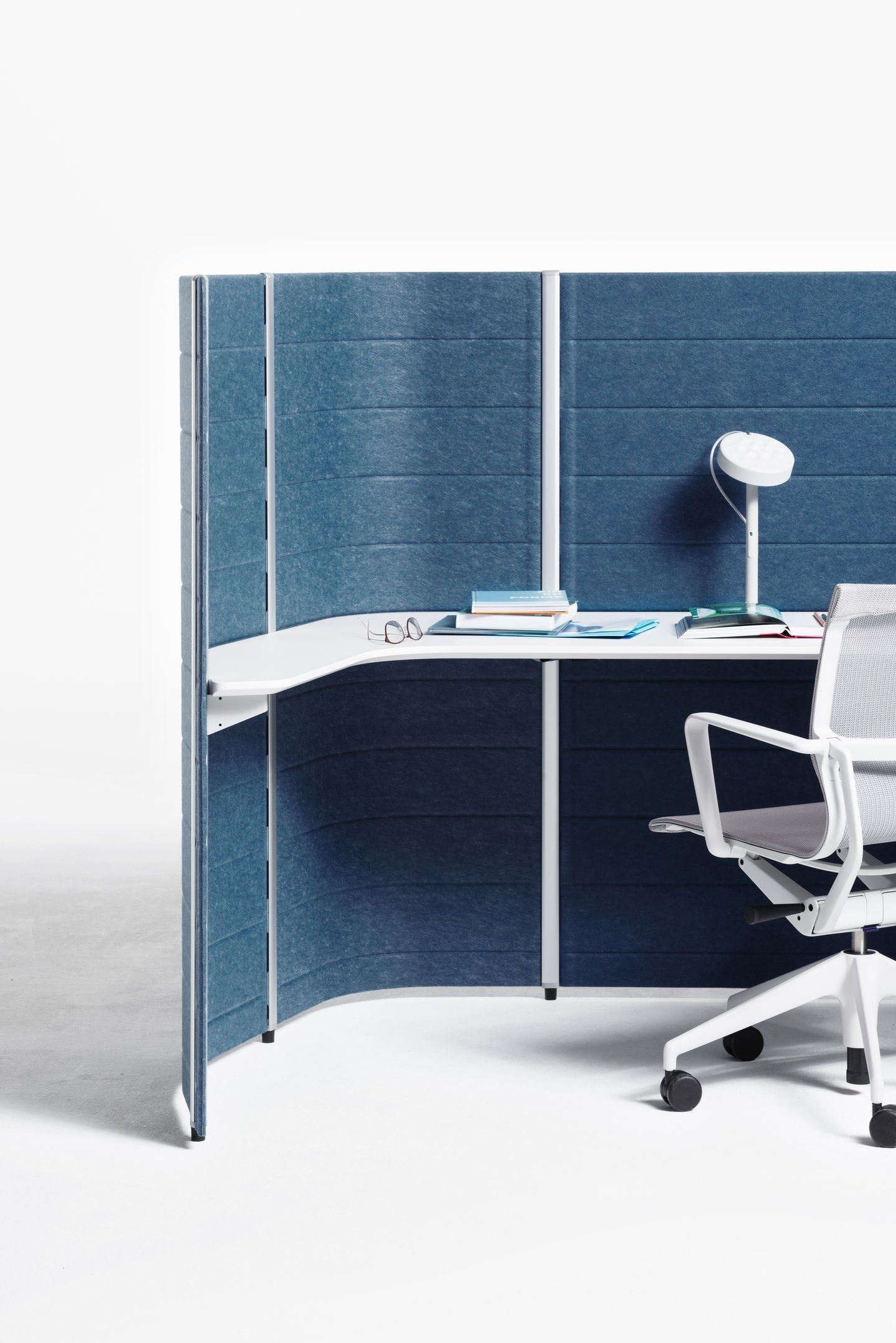 WORKBAYS FOCUS Acoustic fabric office booth By Vitra | design Ronan ...