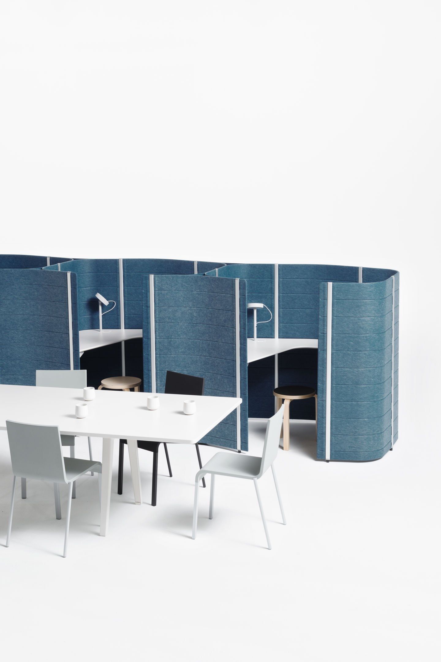Acoustic fabric office booth WORKBAYS FOCUS By Vitra design Ronan ...