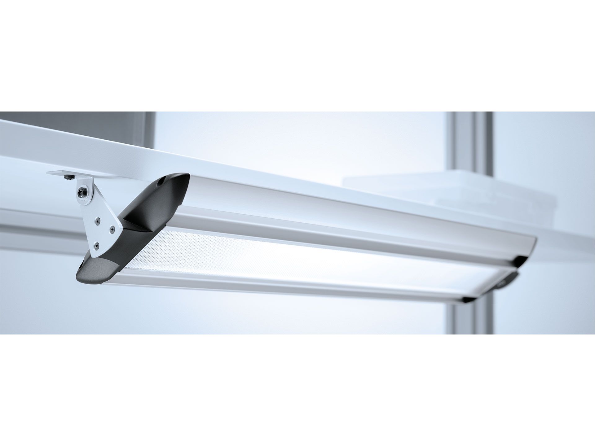 TANEO Industrial ceiling light By Waldmann