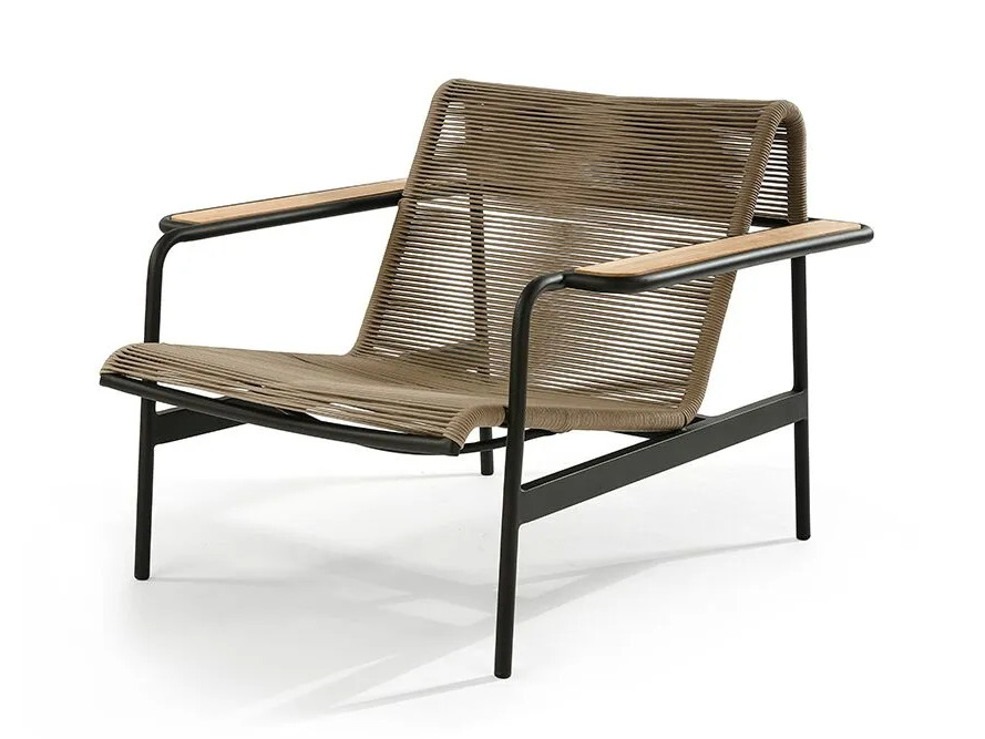 MECOX Easy chair By Walters