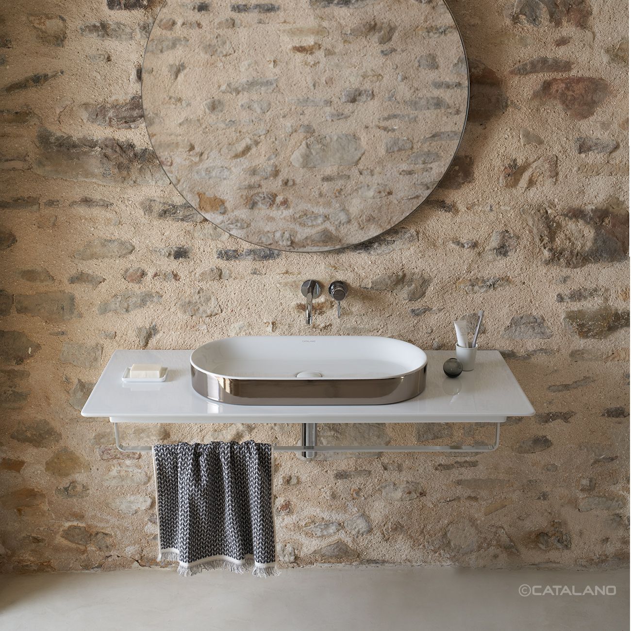 Washbasin with towel rail Horizon Collection By CERAMICA CATALANO