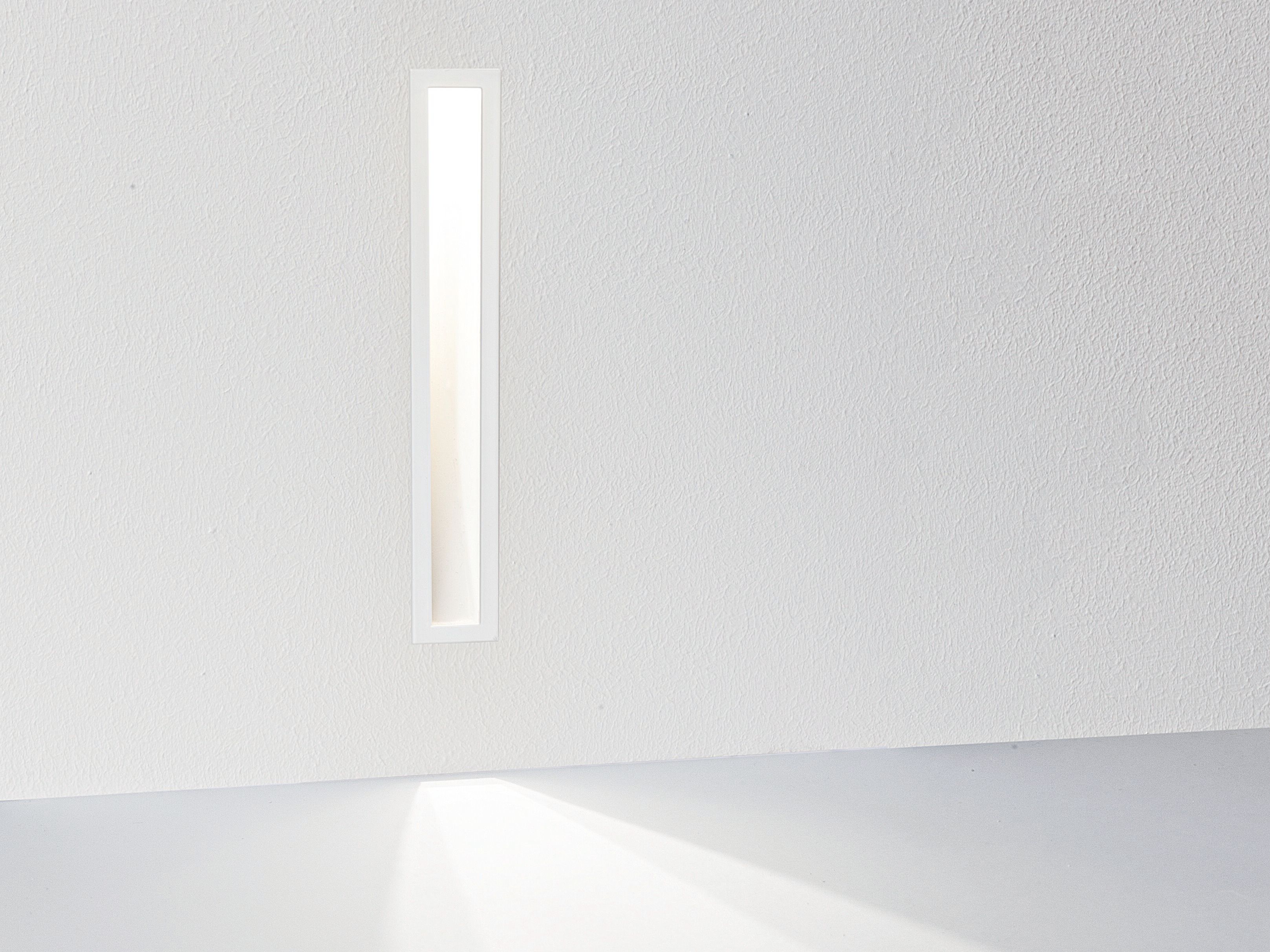 SLIM FRAME Steplight By WayPoint