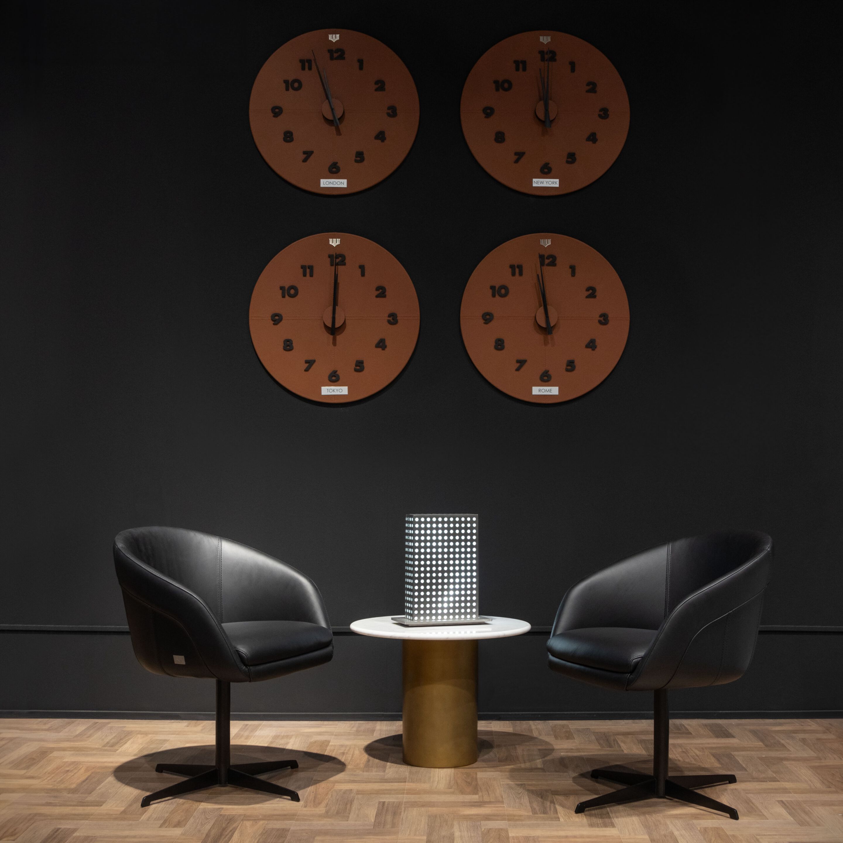 WE-137 Swivel leather chair with armrests By Wayne Enterprises Home ...