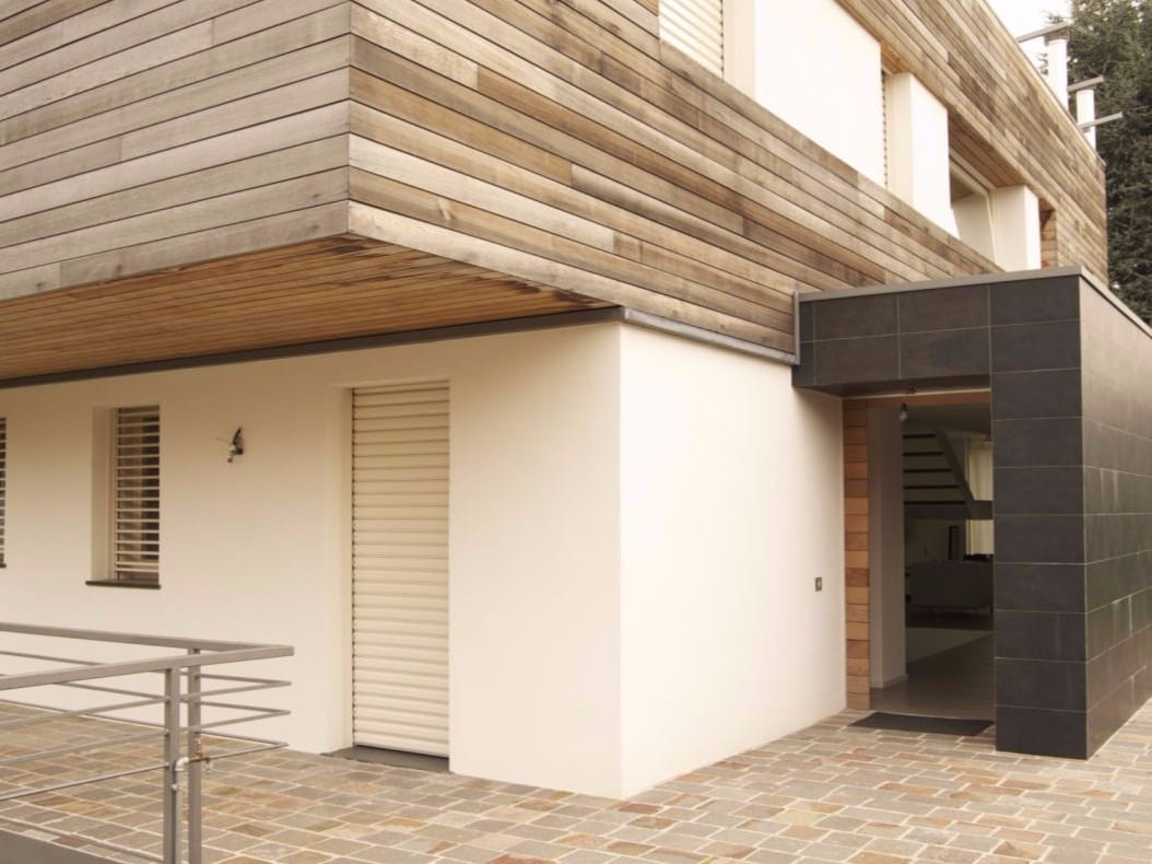 Wooden solar shading By CARMINATI SERRAMENTI