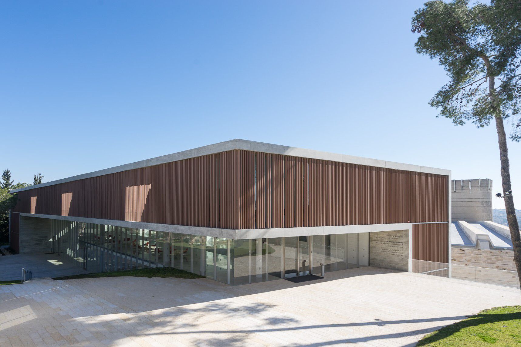 WOODN VERSATILIS JF18041 Composite wood solar shading By Woodn Greenwood