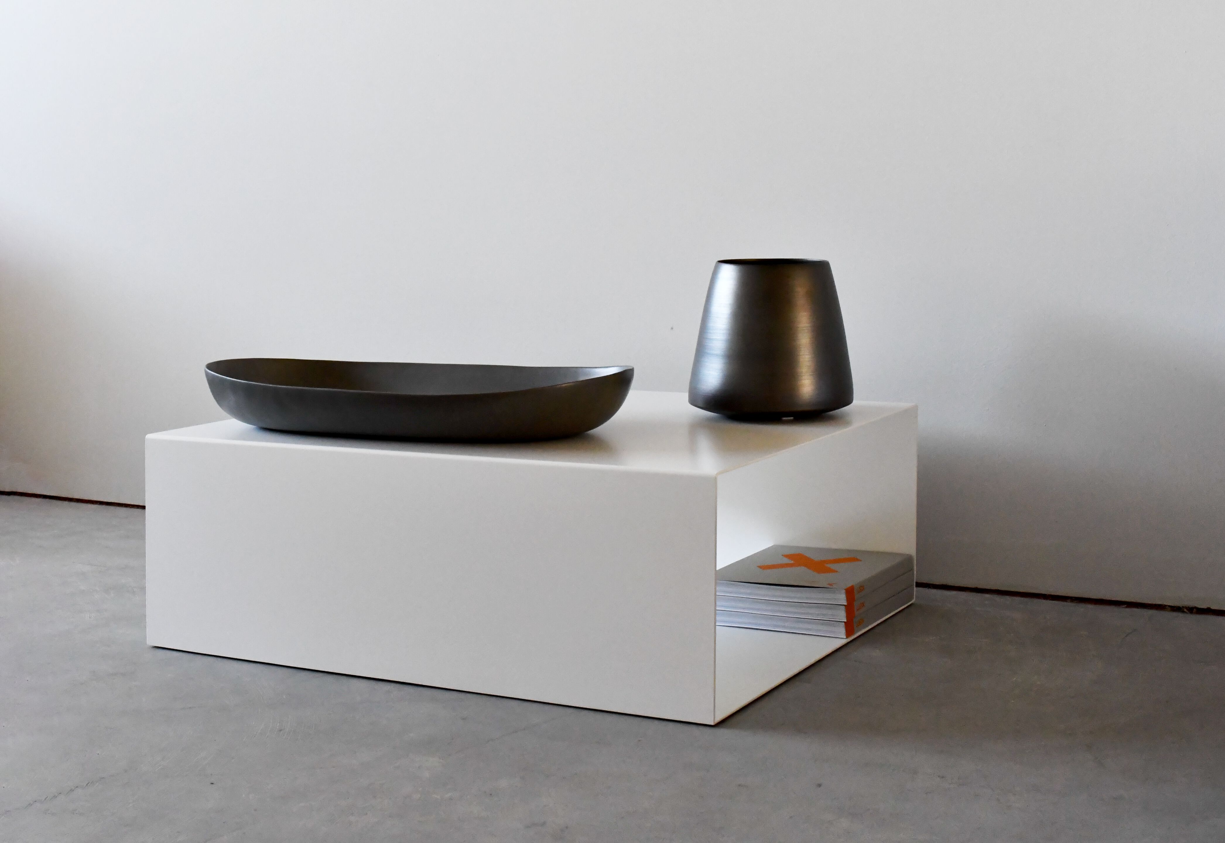 SLIM 2 Plate bedside table / coffee table By XAM | design Studio ...