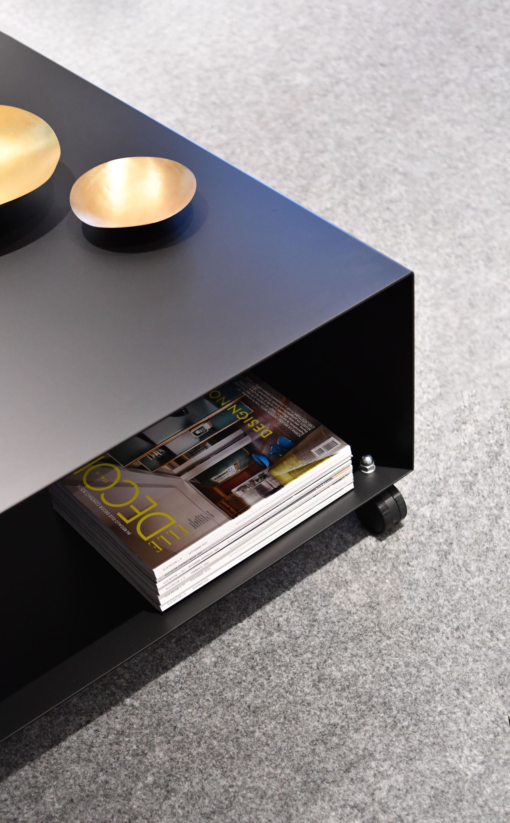 SLIM 2 Plate bedside table / coffee table By XAM | design Studio ...