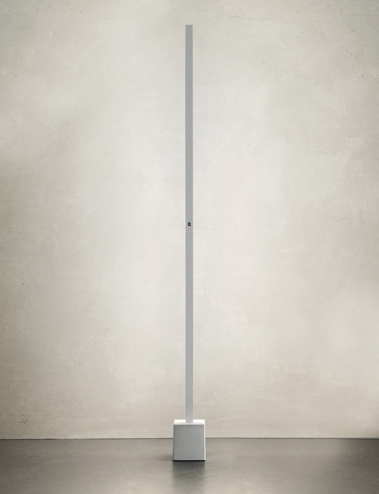 XILEMA LED floor lamp in aluminum and PMMA By Stilnovo | design Edin ...