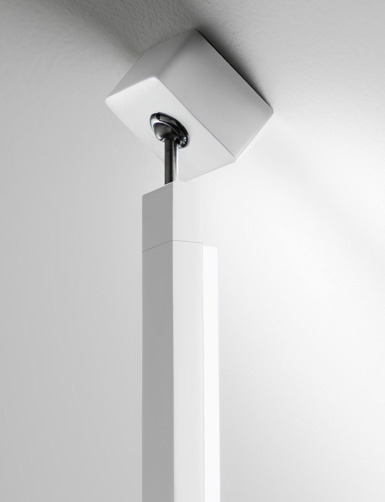 XILEMA LED pendant lamp in aluminum and PMMA with socket By Stilnovo ...