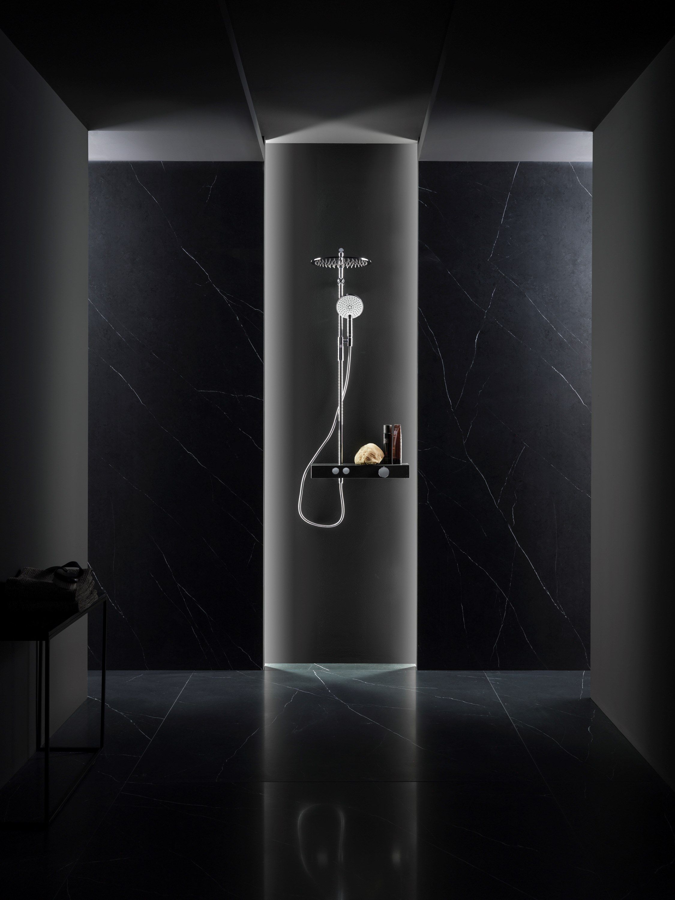 XTONE - LIEM BLACK Revestimiento de pared/suelo imitación mármol By Porcelanosa