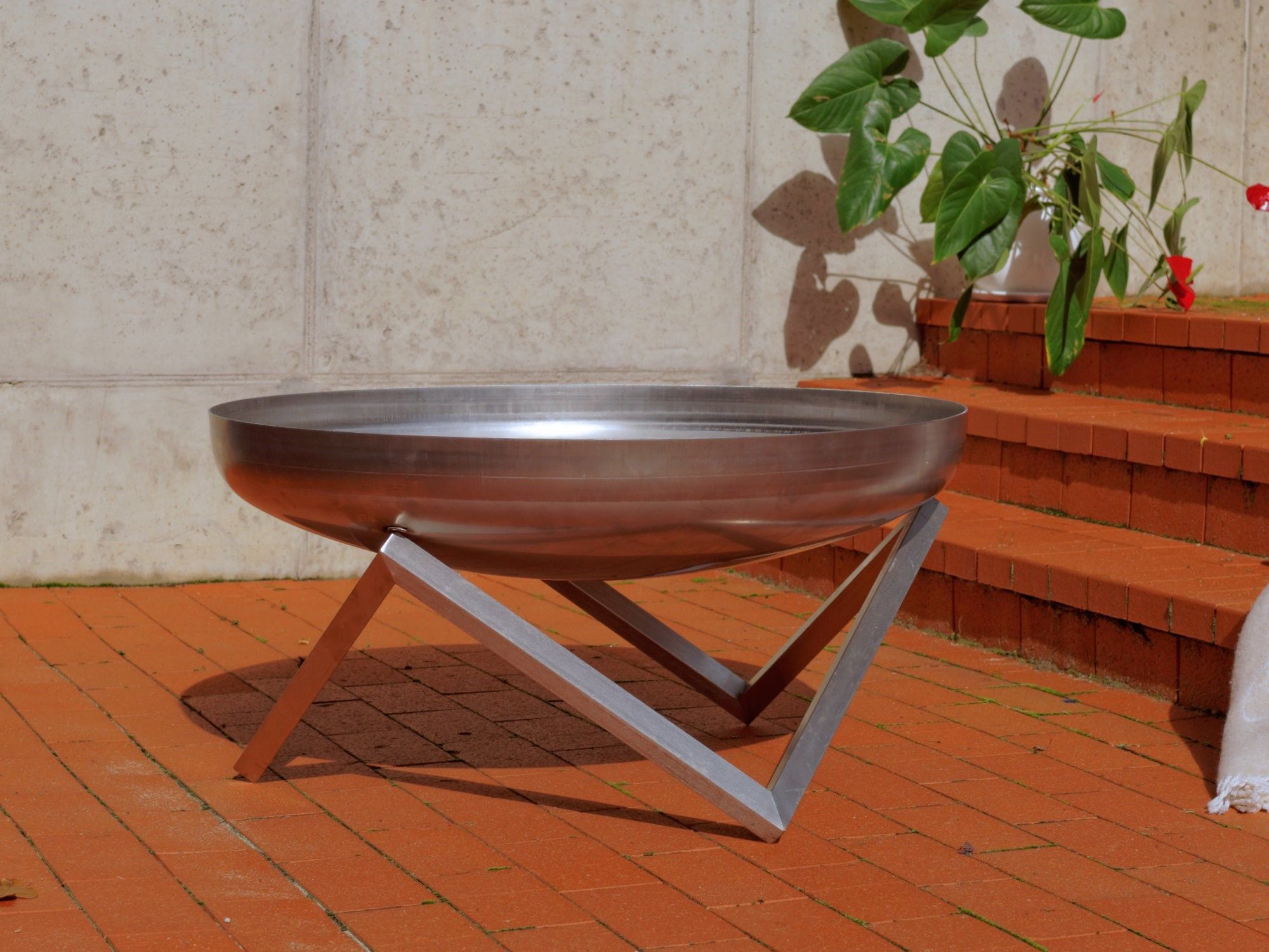 YANARTAS | Braciere in metallo By Arpe studio design Kestutis Arbaciauskas