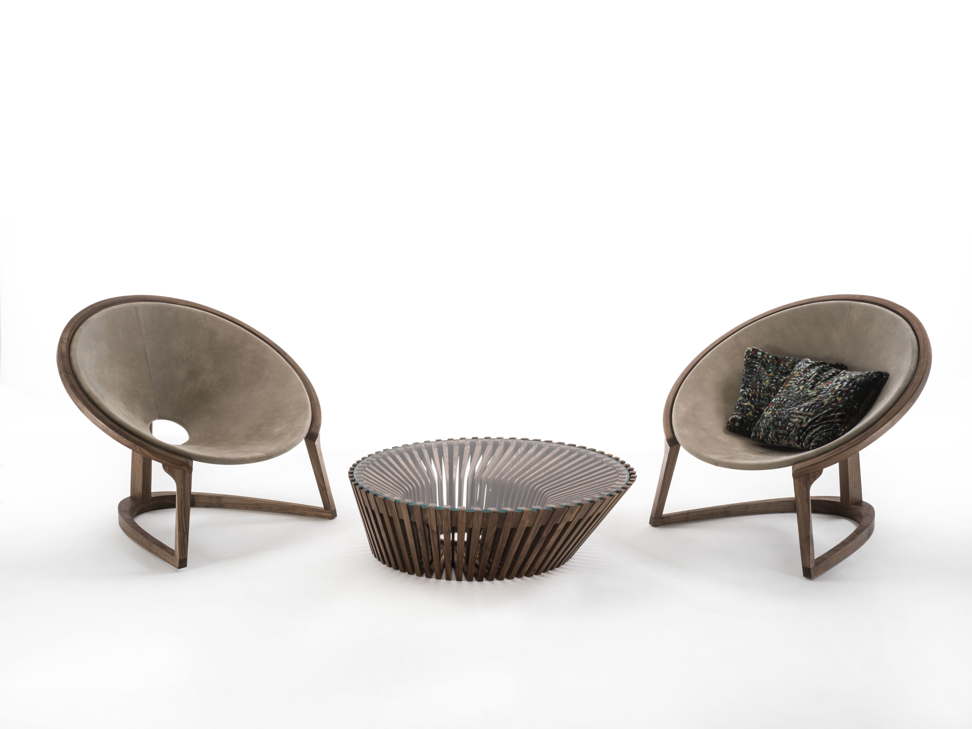 YIN & YANG | Mesita Colección Yin & Yang By Riva 1920 diseño Steve Leung