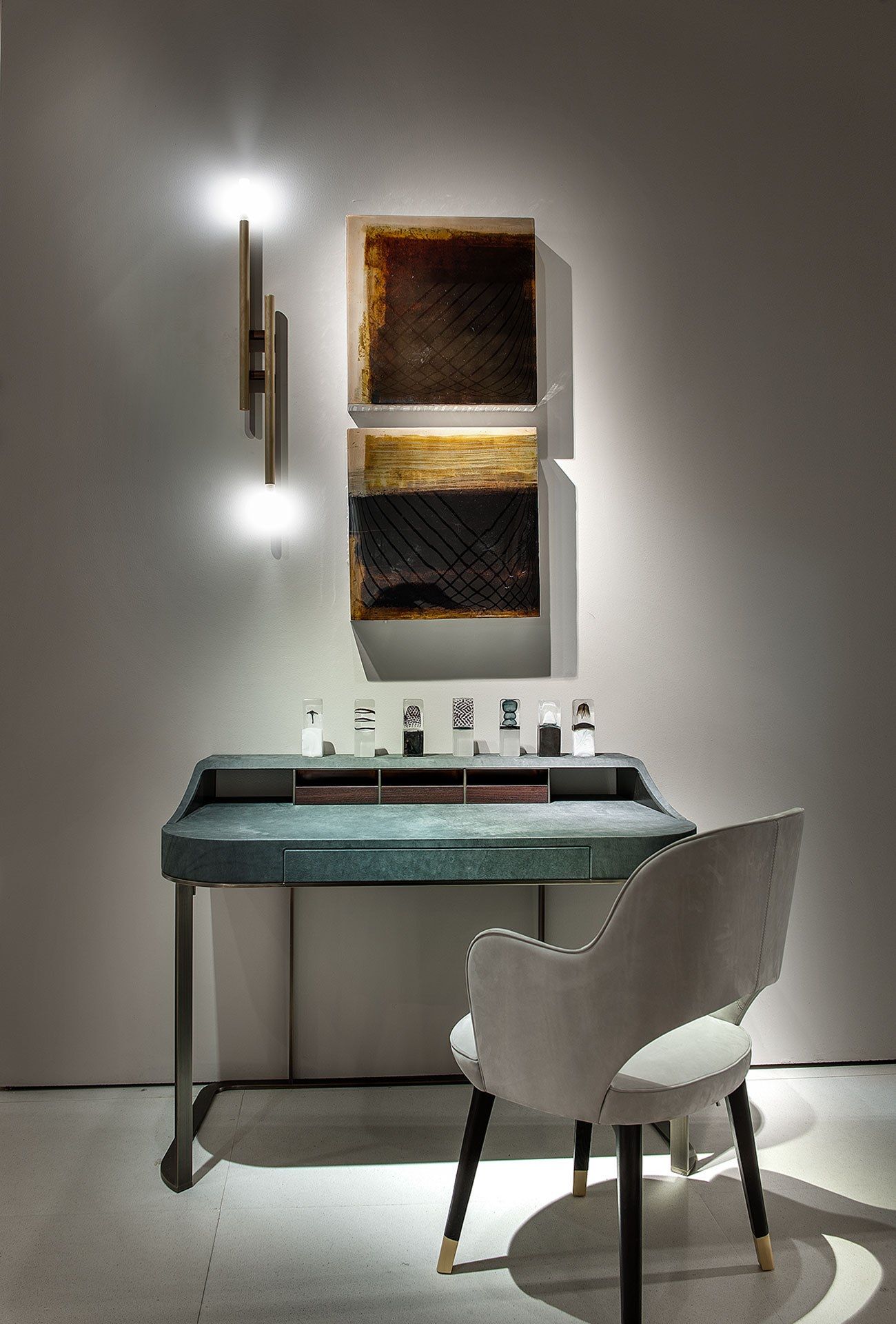 YVES | Writing desk By BAXTER design Roberto Lazzeroni