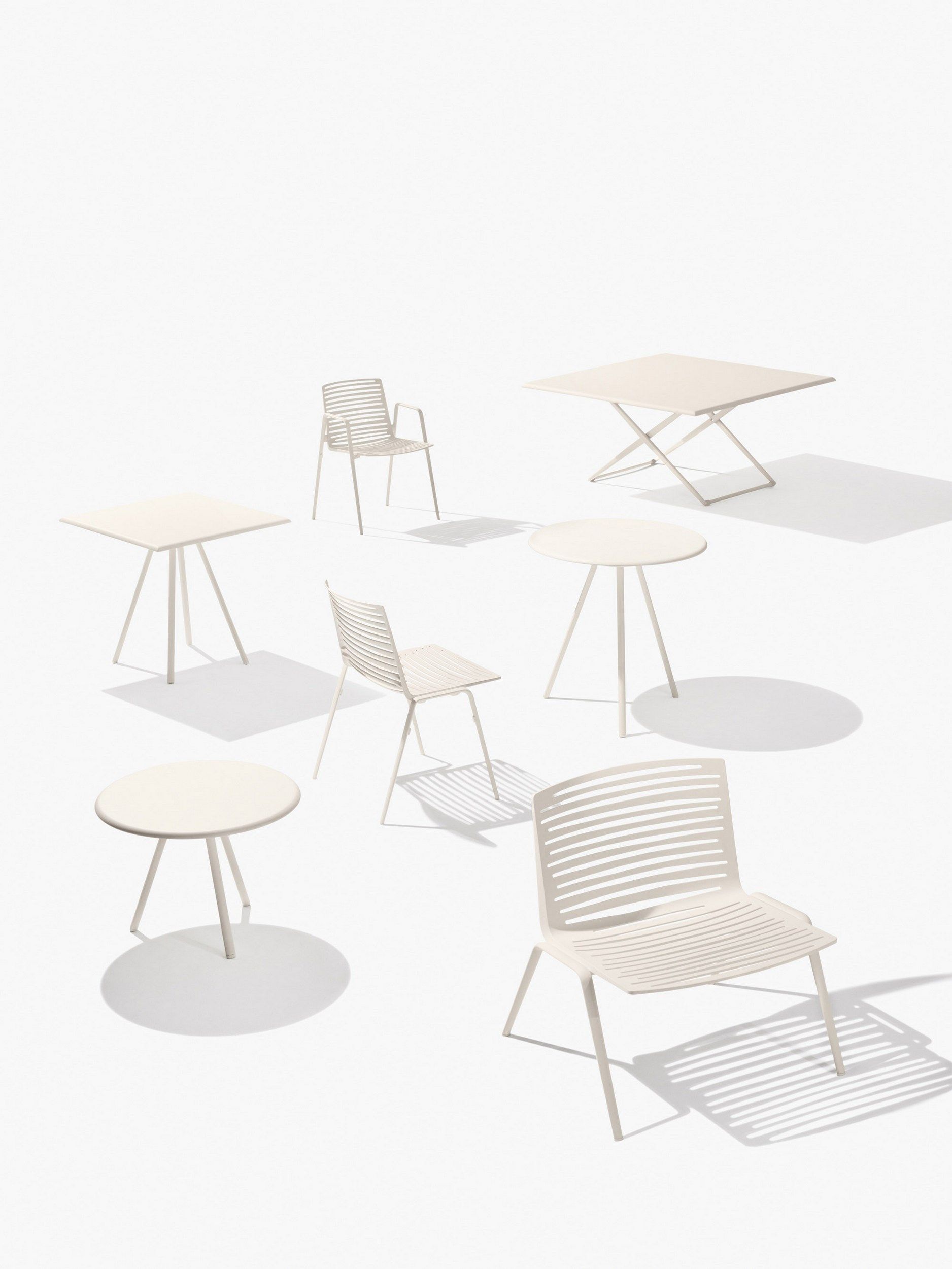 ZEBRA | Garden chair Zebra Collection By FAST design Lievore Altherr