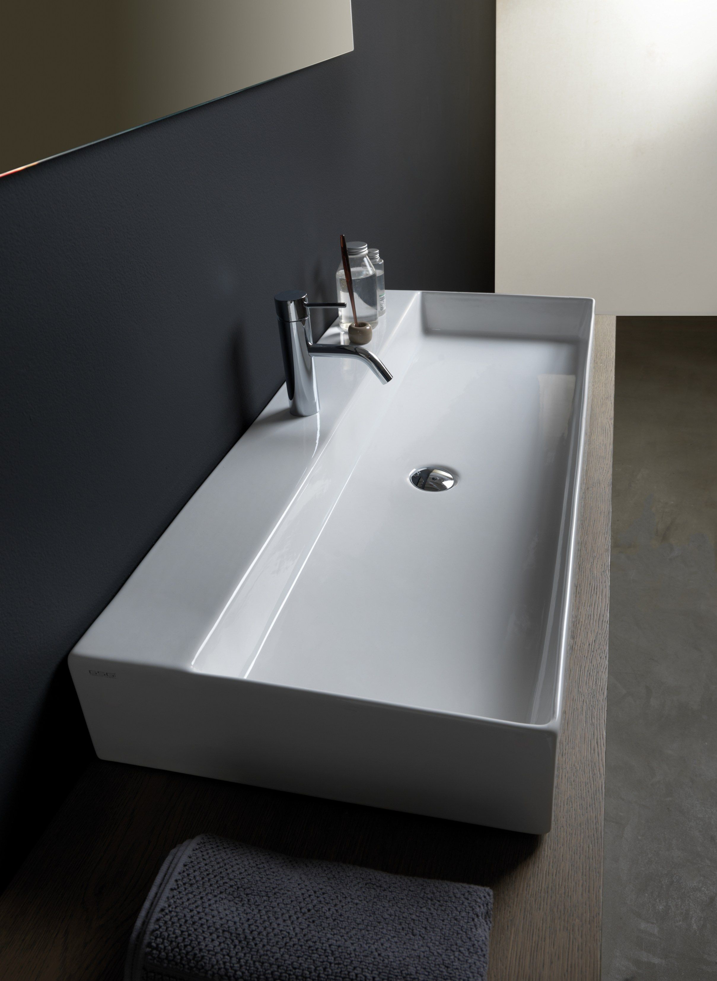 Lavabo sobre encimera rectangular ZENITH By GSG Ceramic Design