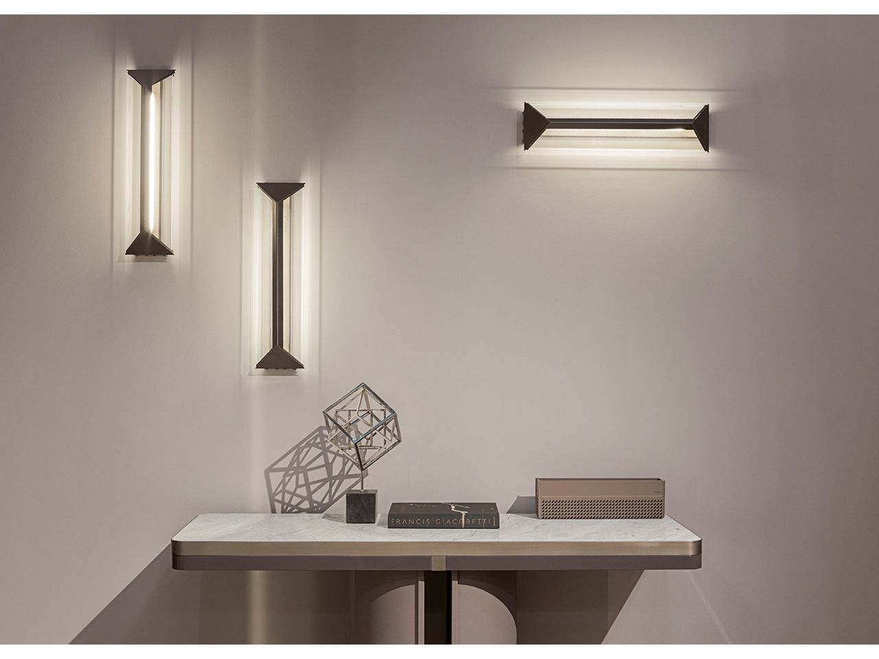 ZERO Metal wall light By Turri | design Andrea Bonini