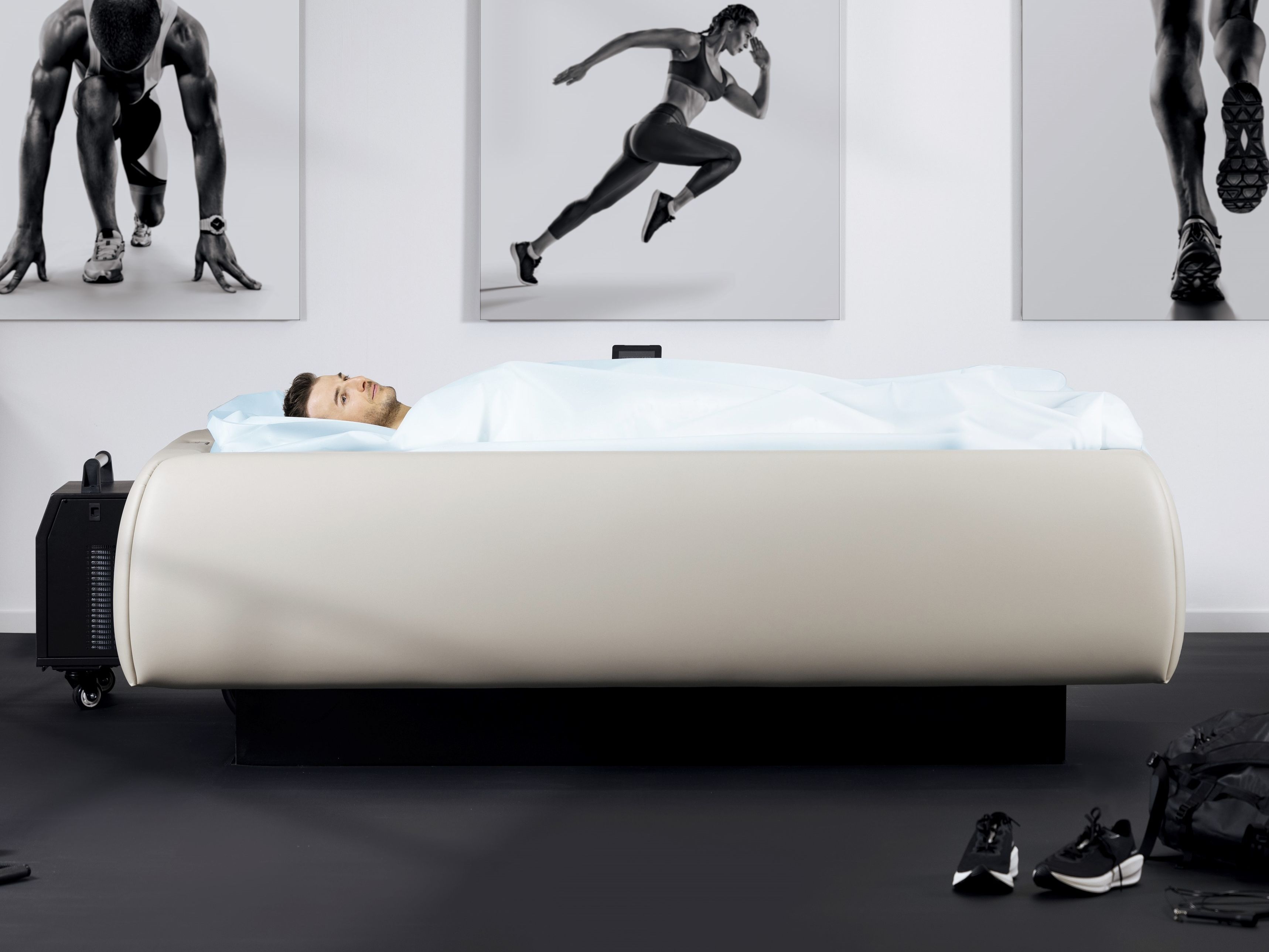 ZEROBODY CRYO Cold Therapy spa bed By STARPOOL | design Cristiano Mino
