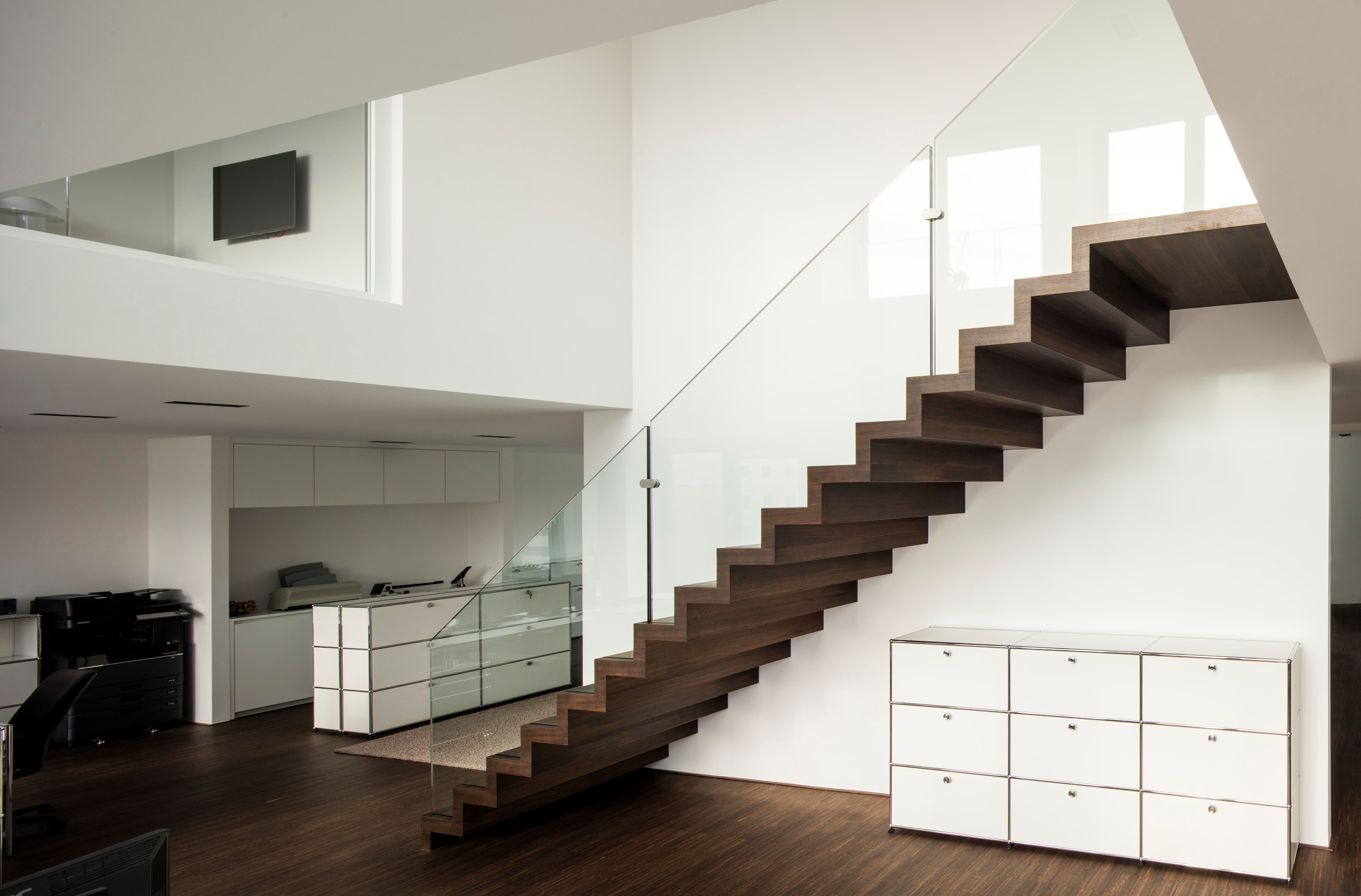 Straight wooden Open staircase ZIG-ZAG STRAIGHT By Siller Treppen