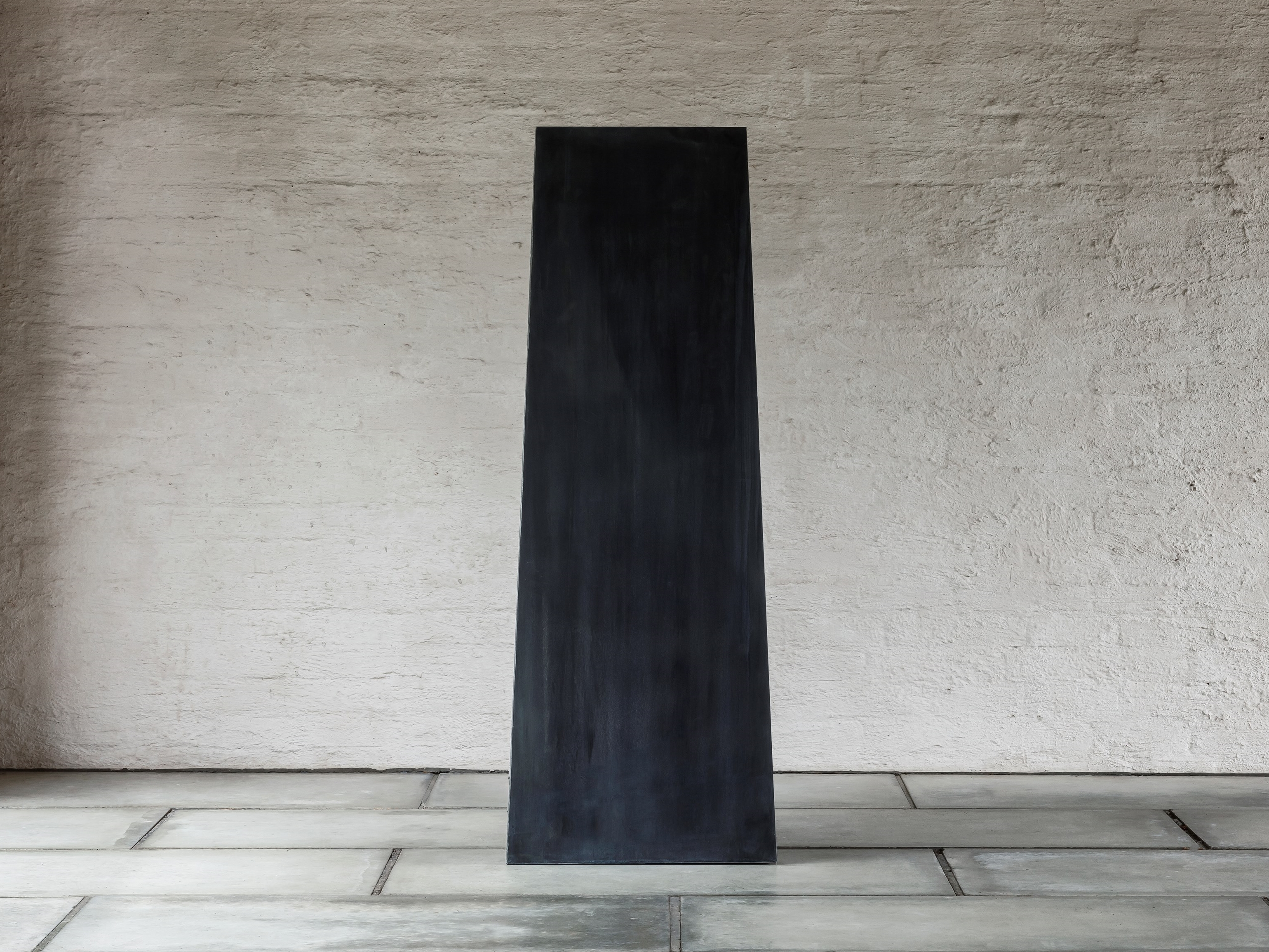 Zinc pedestal ZINC COLUMN By DOMANI