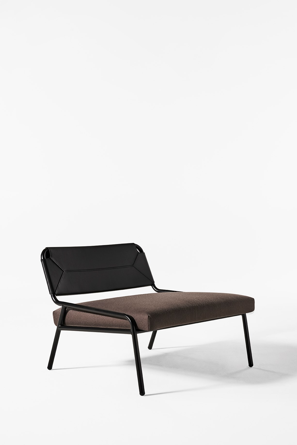 ZOE Fabric and leather armchair By Meridiani | design Andrea Parisio