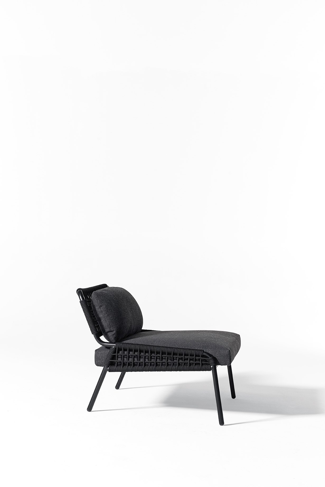 ZOE OPEN AIR Rope garden armchair By Meridiani | design Andrea Parisio